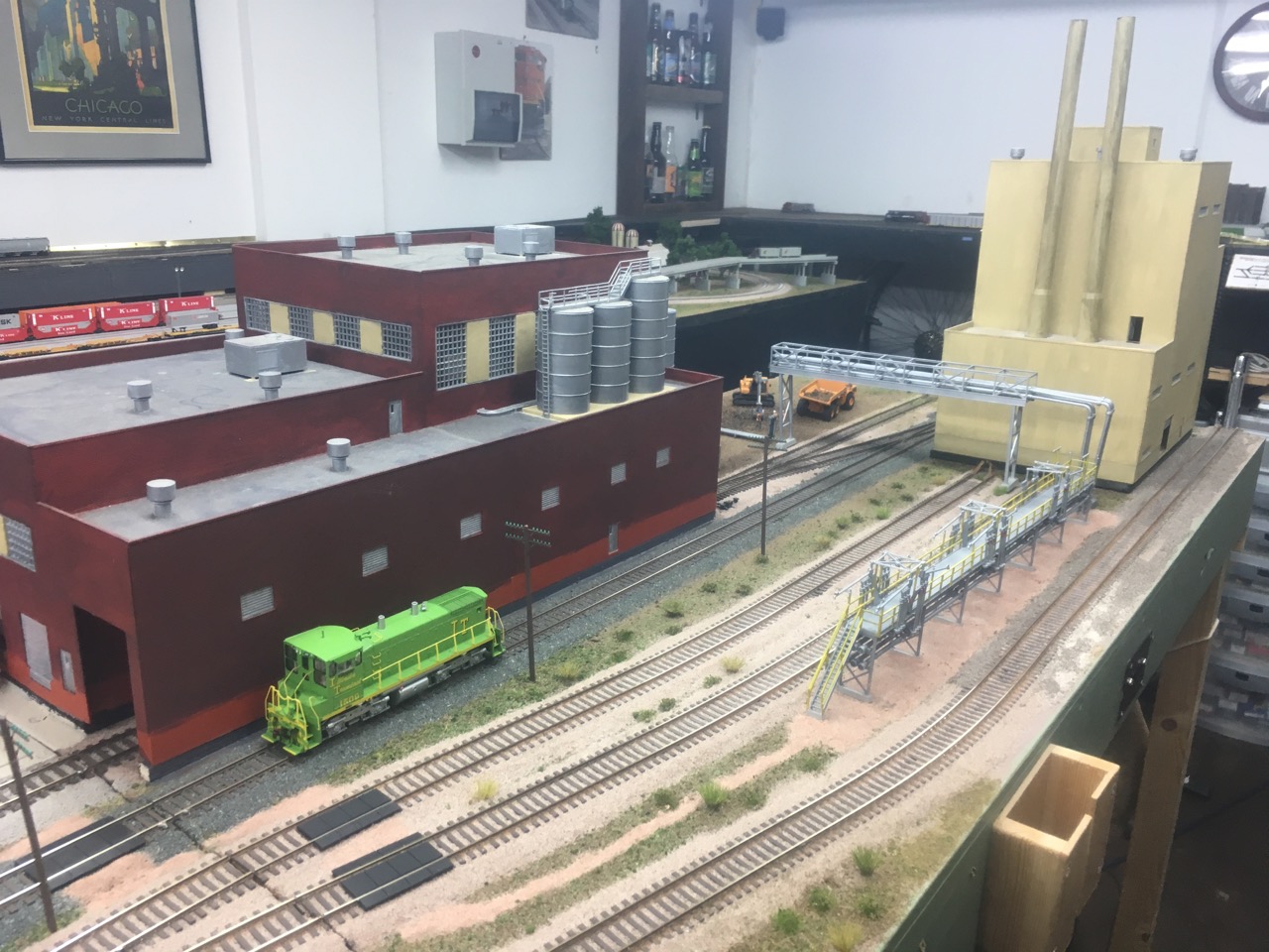 Rochelle Intermodal | N Scale layout » arizona rock & mineral co